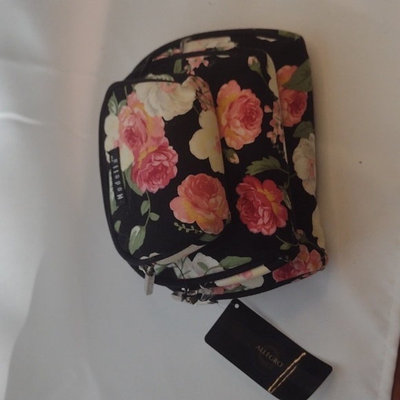 Modella | Bags | Nwt Vintage Set Of Makeup Bags In Rose Print By ...